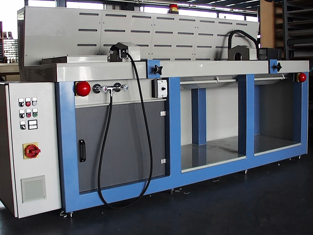 Digestorien & Waschtische für Labor und Galvaniken